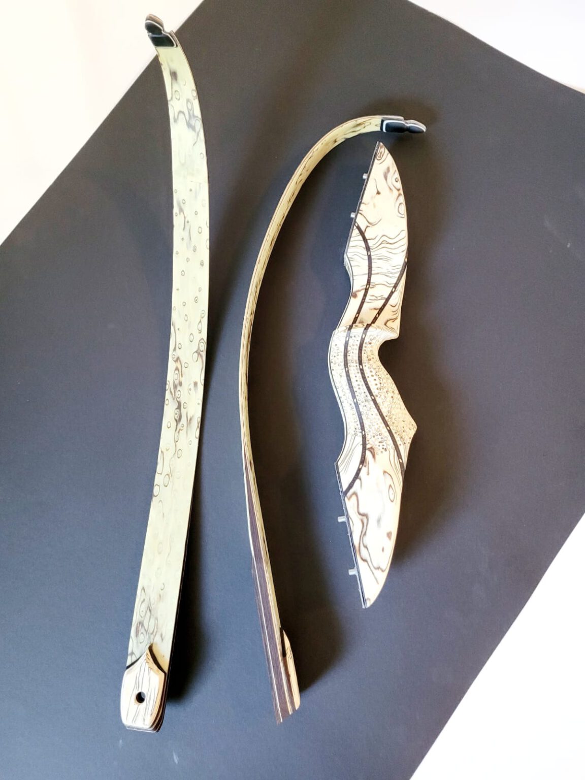 The Rock T-Rex – Black Wood Archery